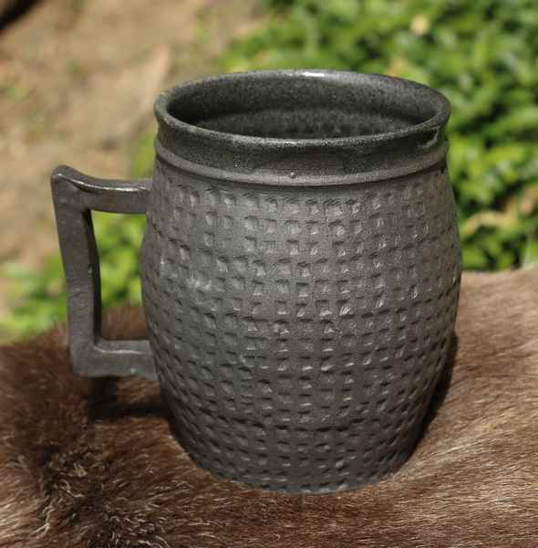 Medieval cup, ceramics | Replica Wulflund