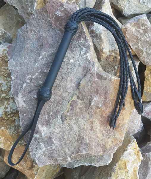 CAT O' NINE TAILS, THE CAT, whip Wulflund