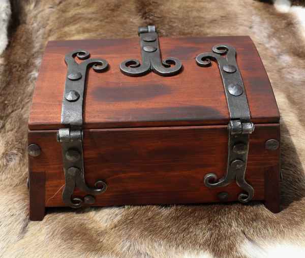 HISTORIC chest | Medieval chests Wulflund