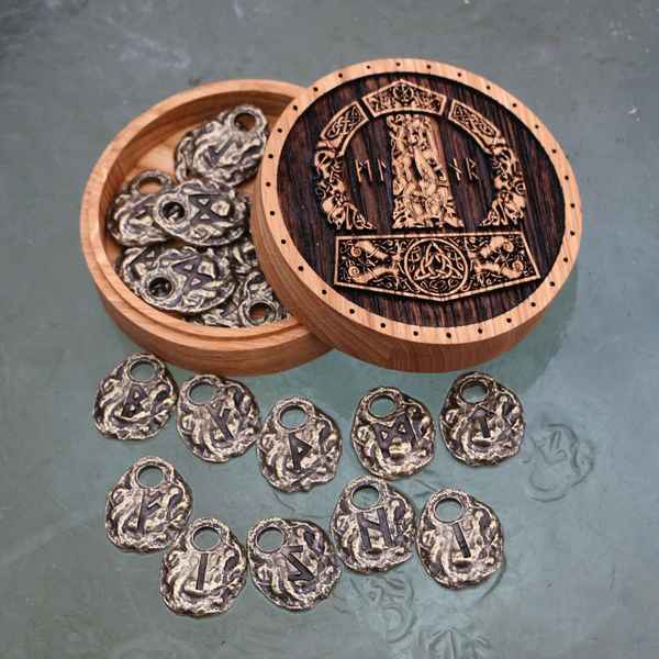 AMULET RUNES - Futhark and box, set, zinc Wulflund