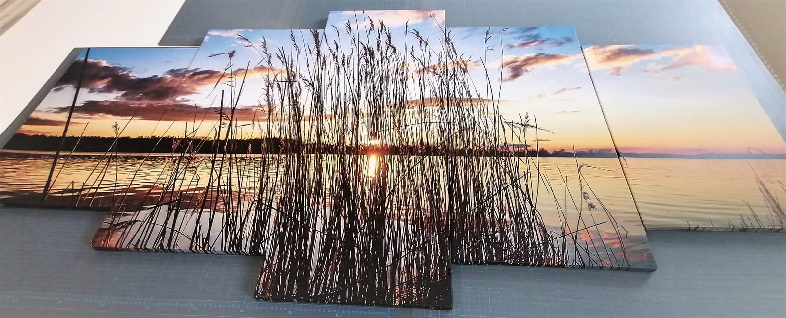 5-delna slika mirna reka ob vasi | Dovido.si