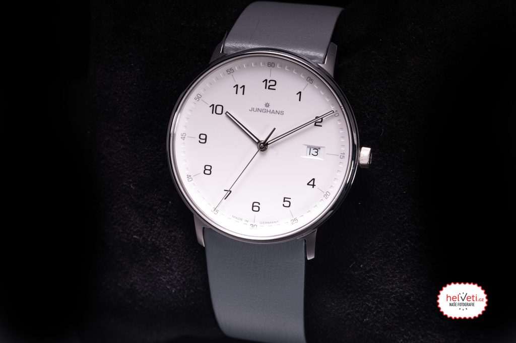 Junghans Form Quartz 41/4885.00 | Helveti.eu