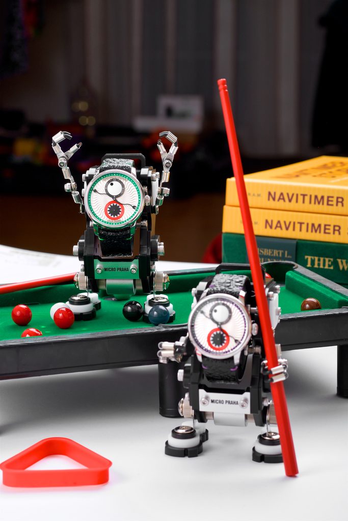 Watch stand Robot | Helveti.eu