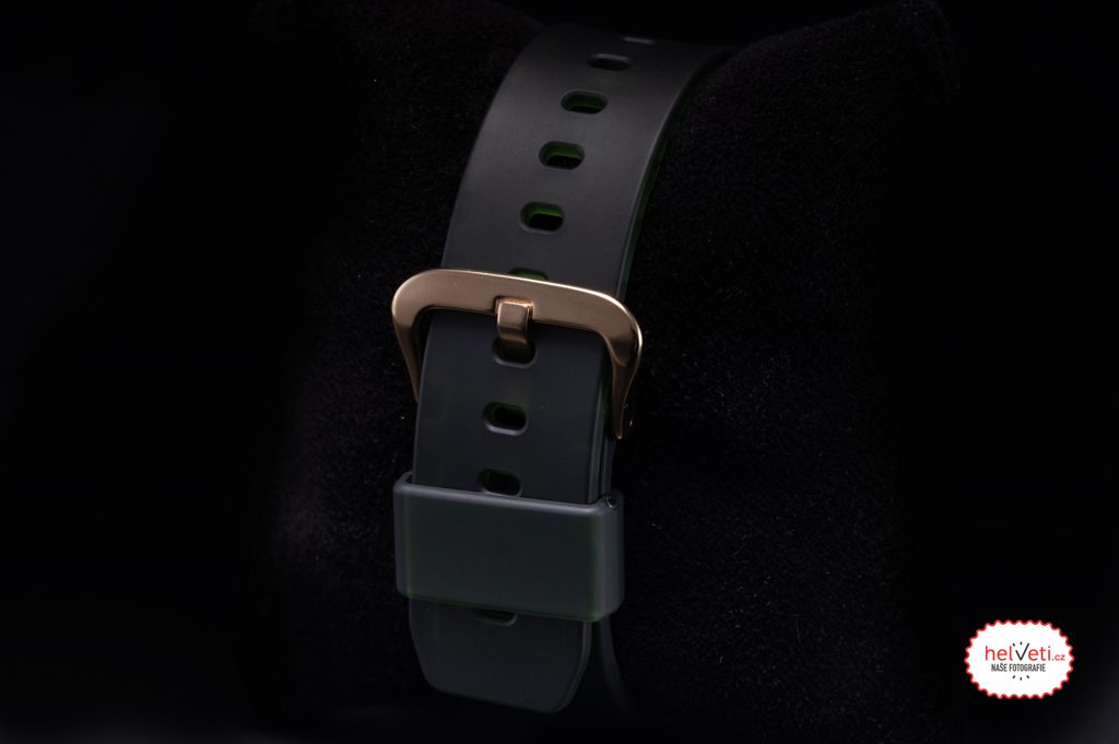 Casio G-Shock GM-5600CL-3ER Emerald Gold | Helveti.eu