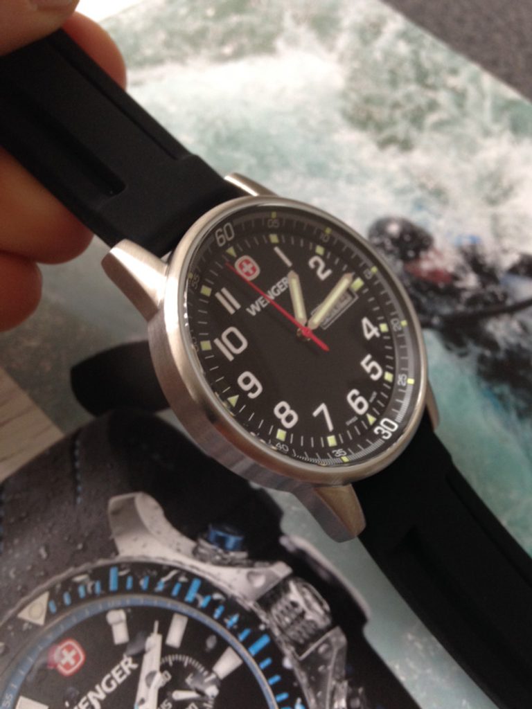 Wenger Commando Day Date 70164.XL | Helveti.cz