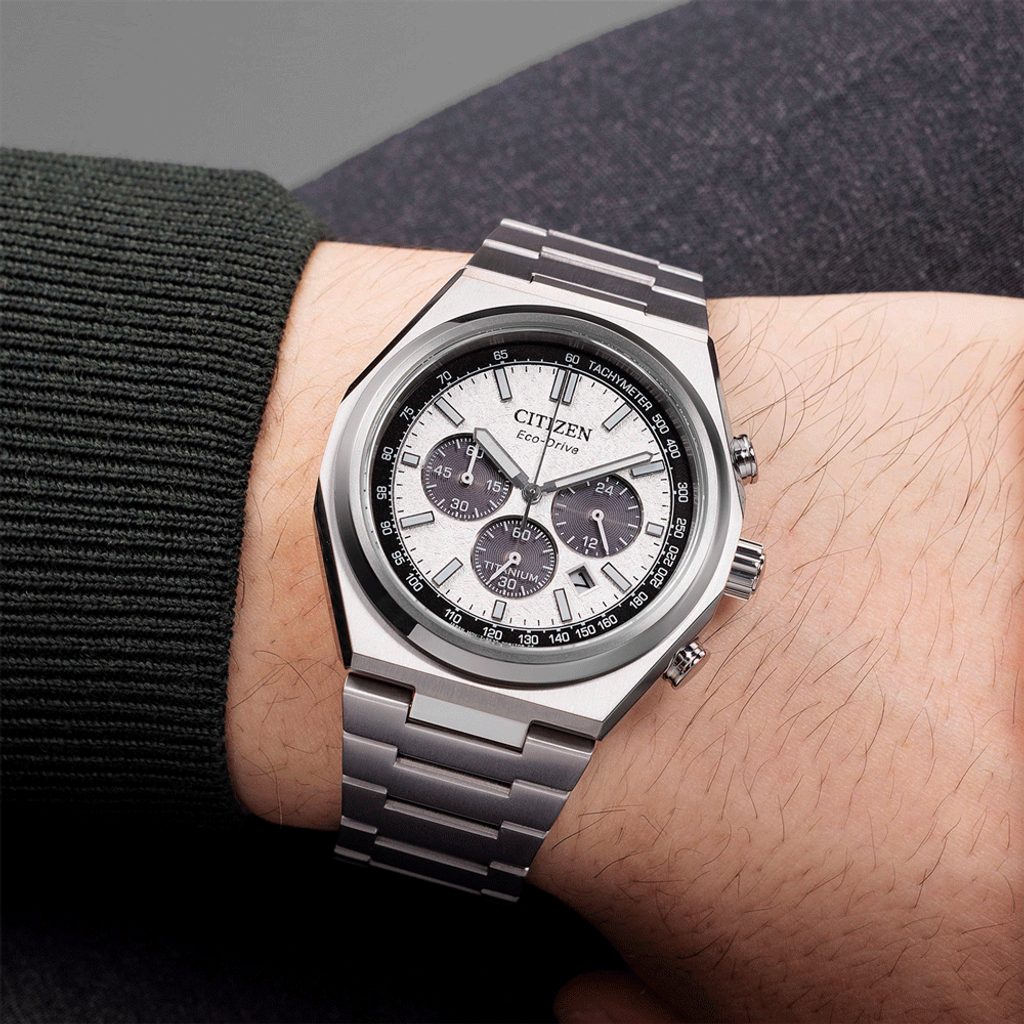 Citizen Eco-Drive Super Titanium Chrono CA4610-85A | Helveti.eu