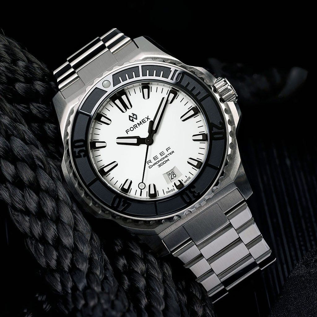 Formex Reef 42 Automatic Chronometer White Dial | Helveti.eu