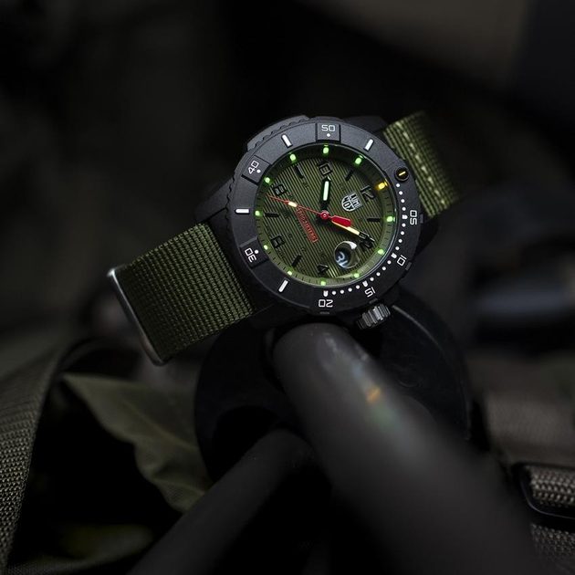 Luminox Navy Seal 3600 Series XS.3617.SET | Helveti.eu
