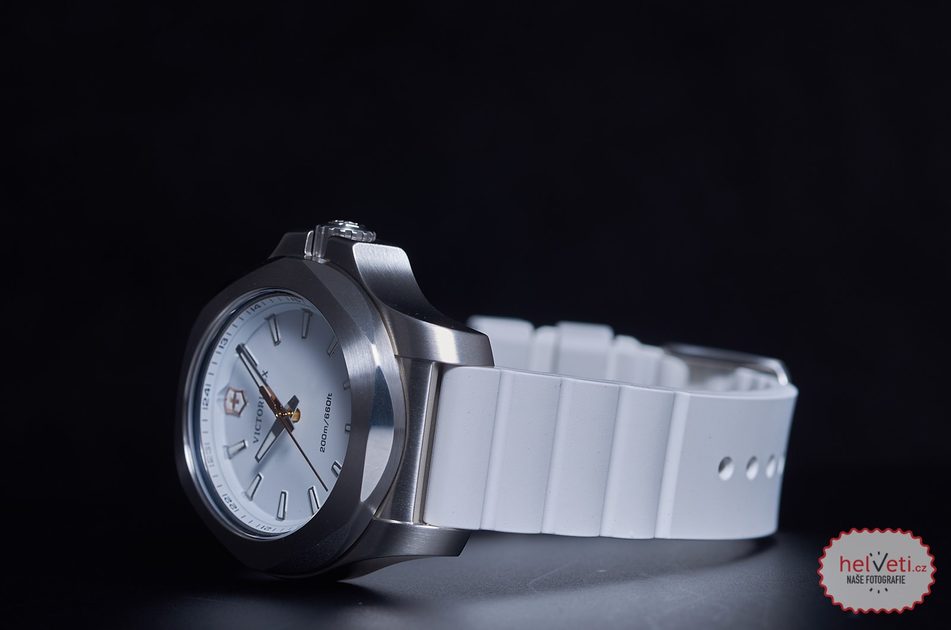 Victorinox I.N.O.X. V 241769 | Helveti.cz