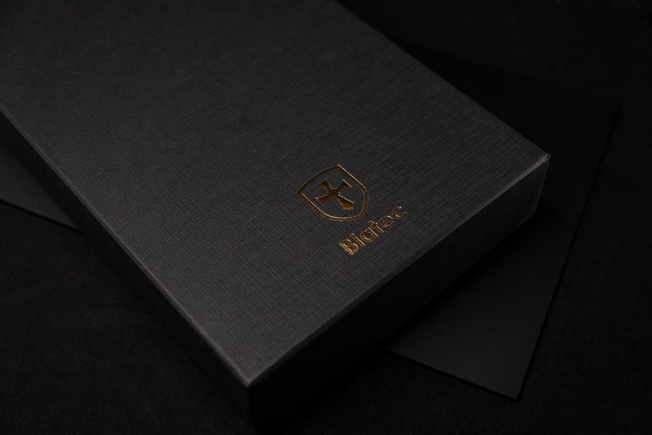 Biatec CS30M - limitovaná edice 30 let ČR a SR - modrá | Helveti.cz