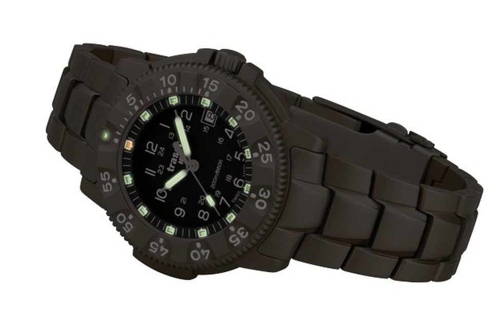 Traser P 6506 Commander 100 Force, Titan | Helveti.eu