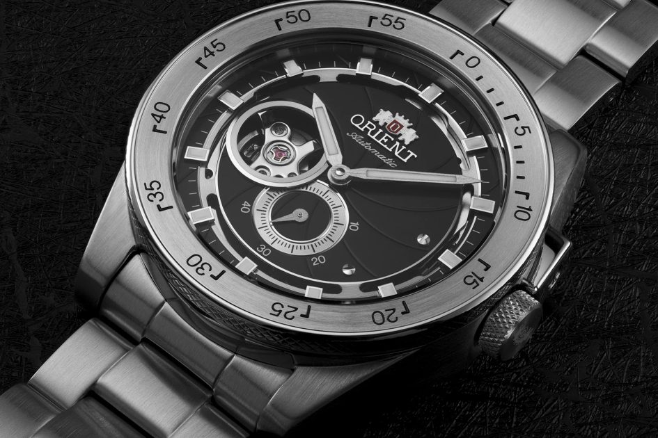 Orient Retro Future Camera RA-AR0201B | Helveti.eu