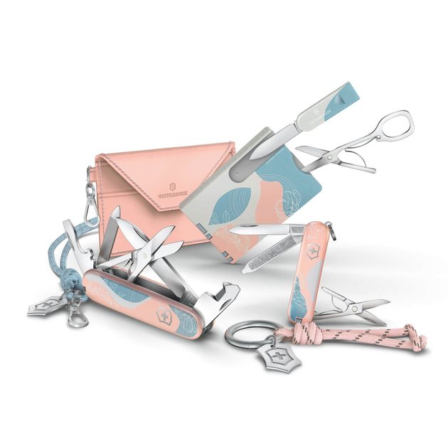 Victorinox Swiss Card Classic Paris Style 0.7100.E221 | Helveti.eu