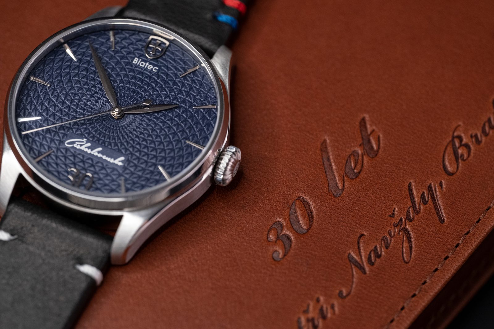 Biatec CS30M - limitovaná edice 30 let ČR a SR - modrá | Helveti.cz