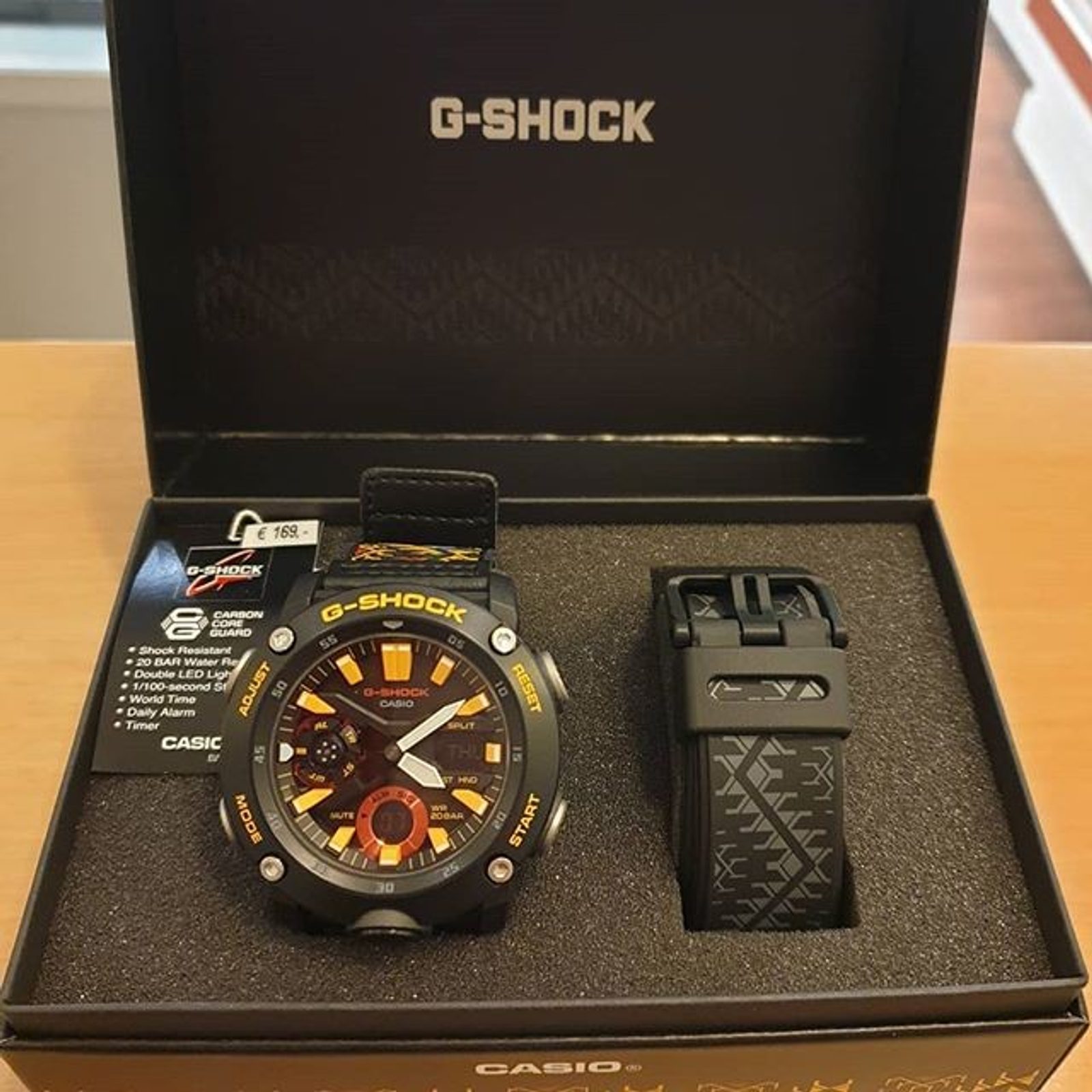 Casio G-Shock GA-2000BT-1AER Limited Edition | Helveti.cz