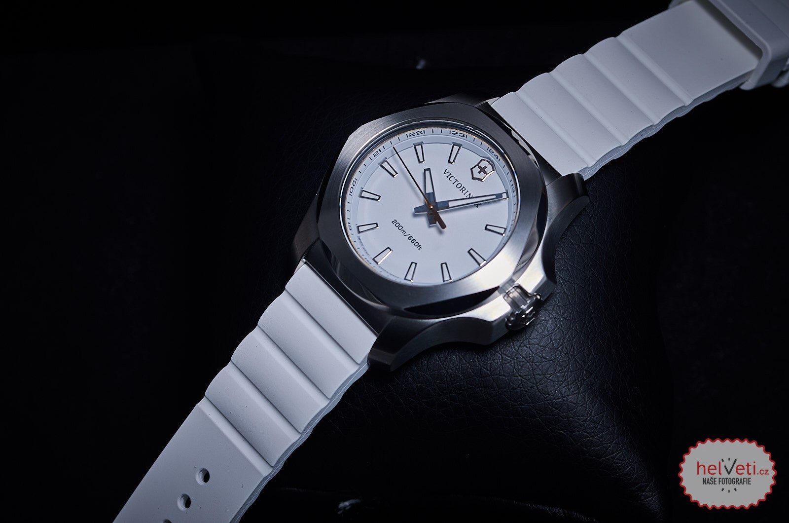 Victorinox I.N.O.X. V 241769 | Helveti.cz | Helveti – Víc než hodinky