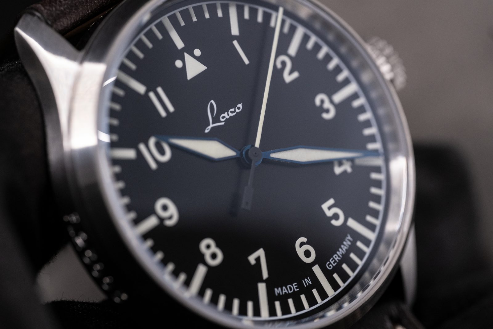 Laco Flieger Stuttgart Pro 40 Automatic | Helveti.cz