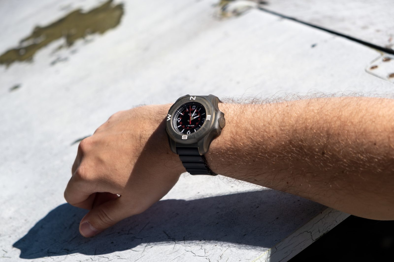 Victorinox I.N.O.X. Carbon 241777 | Helveti.cz
