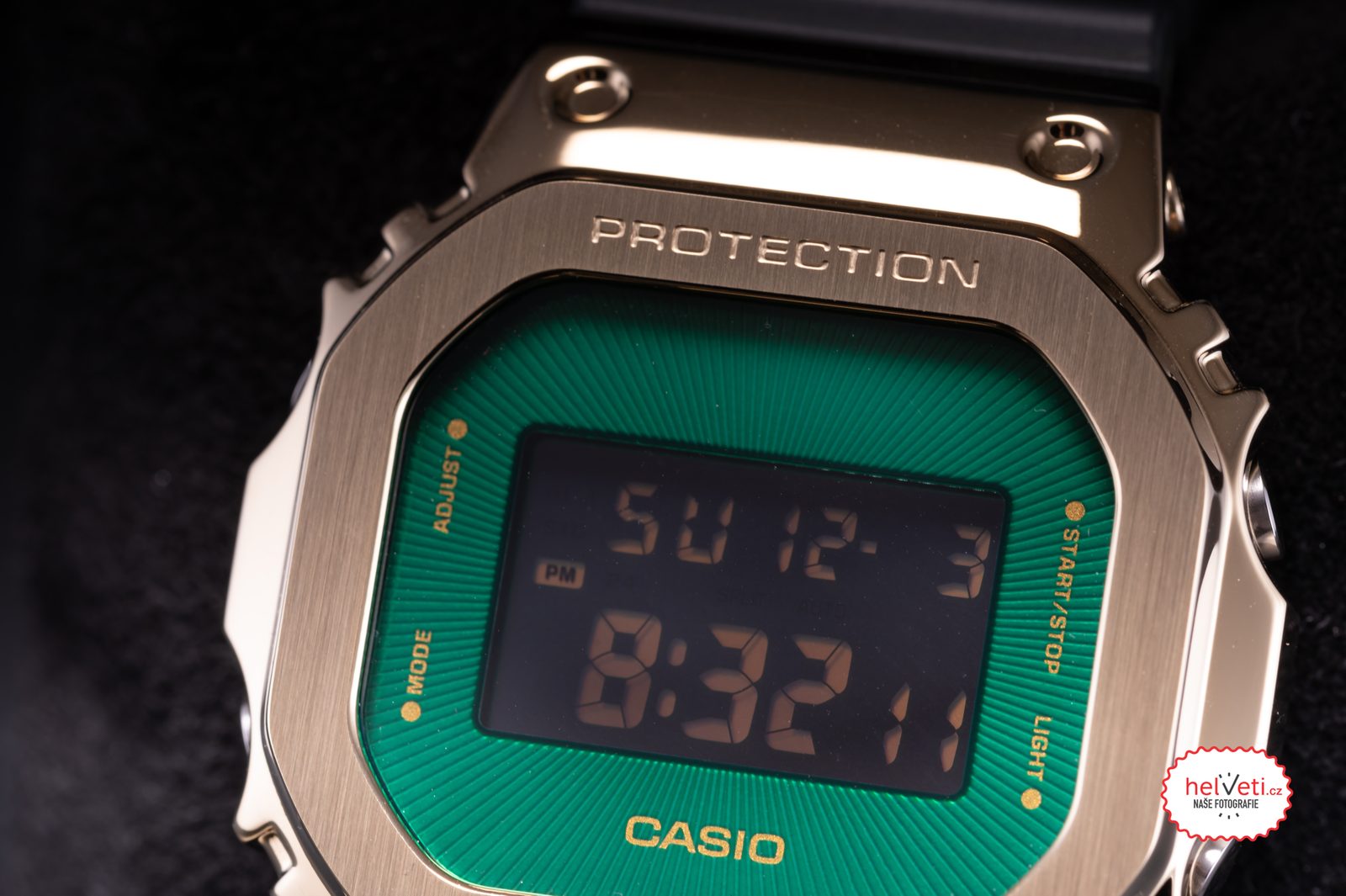 Casio G-Shock GM-5600CL-3ER Emerald Gold | Helveti.cz