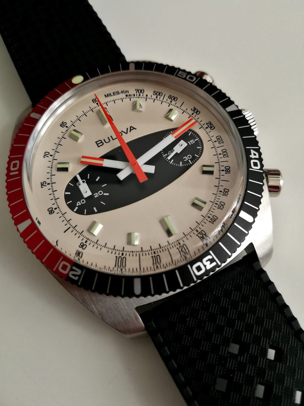 Bulova Surfboard Chronograph 98A252 | Helveti.cz