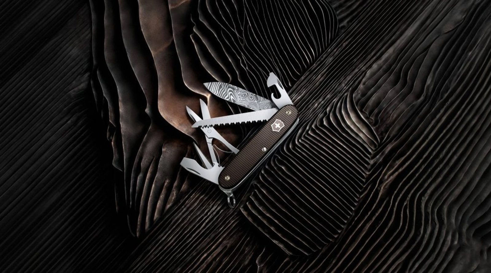 Nůž Victorinox Farmer X Alox Damast Limited Edition 2024 0.8271.J24 ...