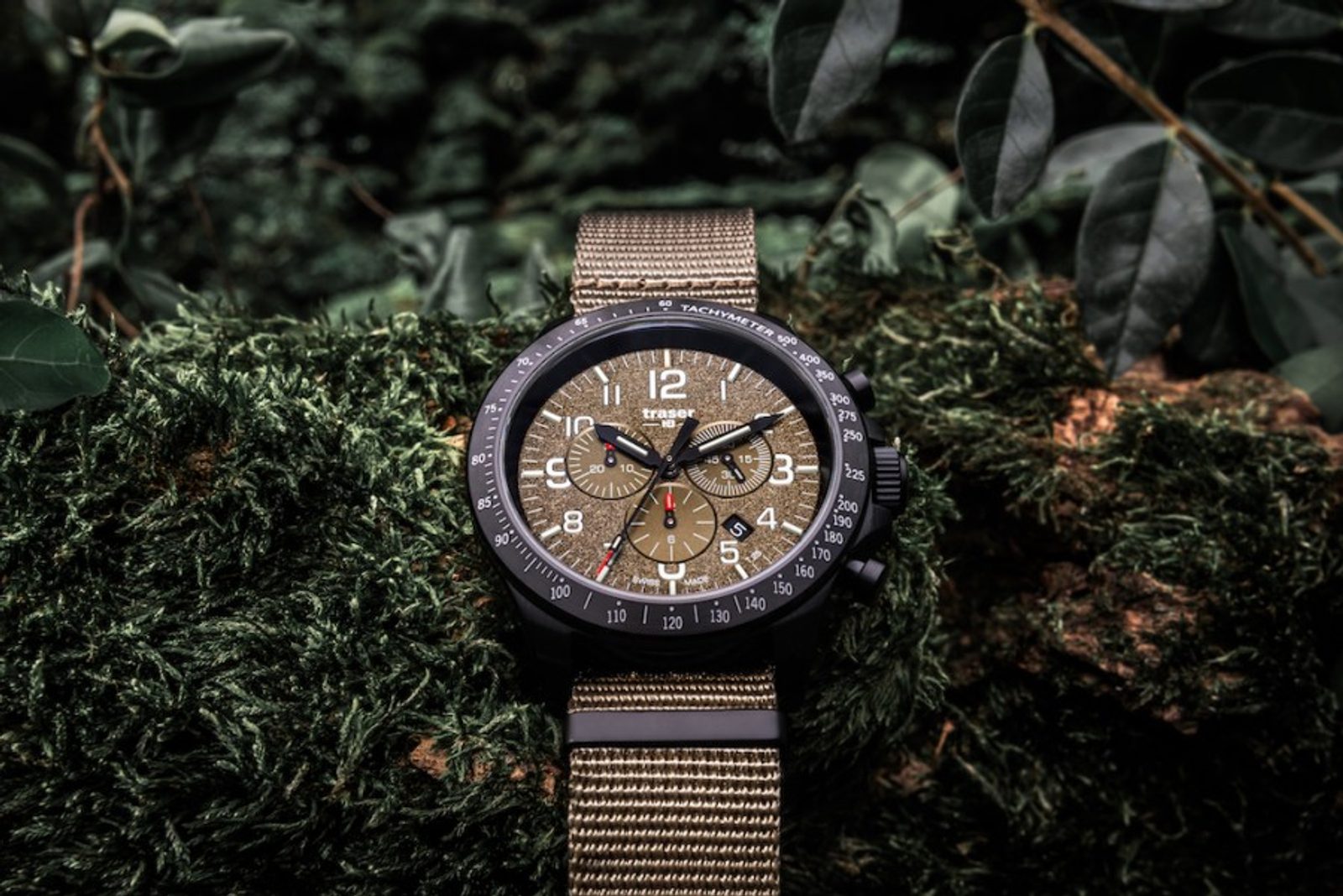 Traser P67 Officer Pro Chronograph Khaki Nato | Helveti.cz