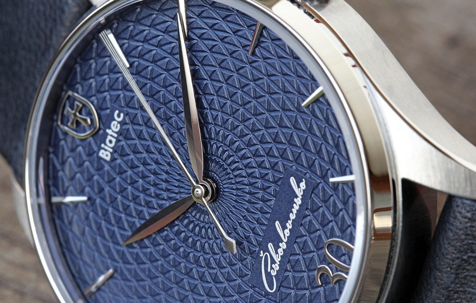 Biatec CS30M - limitovaná edice 30 let ČR a SR - modrá | Helveti.cz