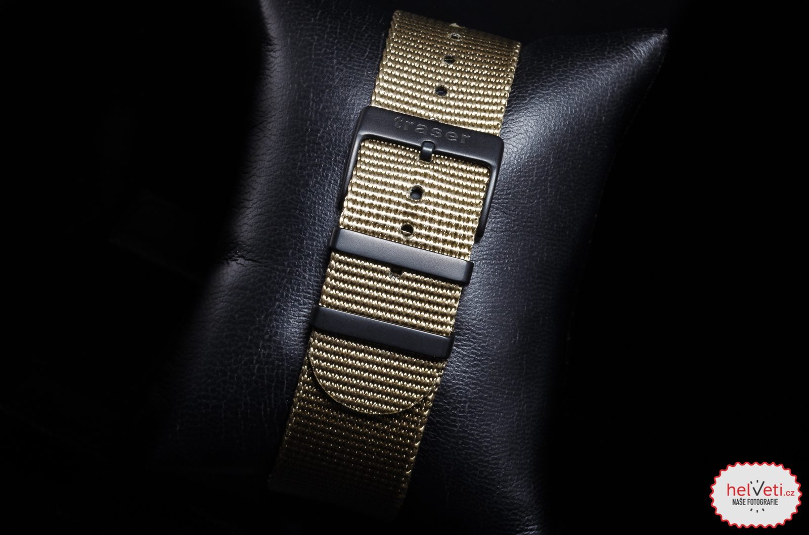 Traser P67 Officer Pro Chronograph Khaki Nato | Helveti.cz