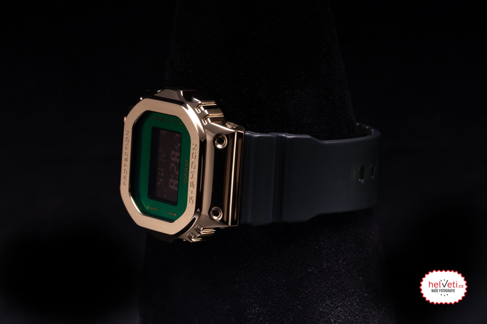 Casio G-Shock GM-5600CL-3ER Emerald Gold | Helveti.cz