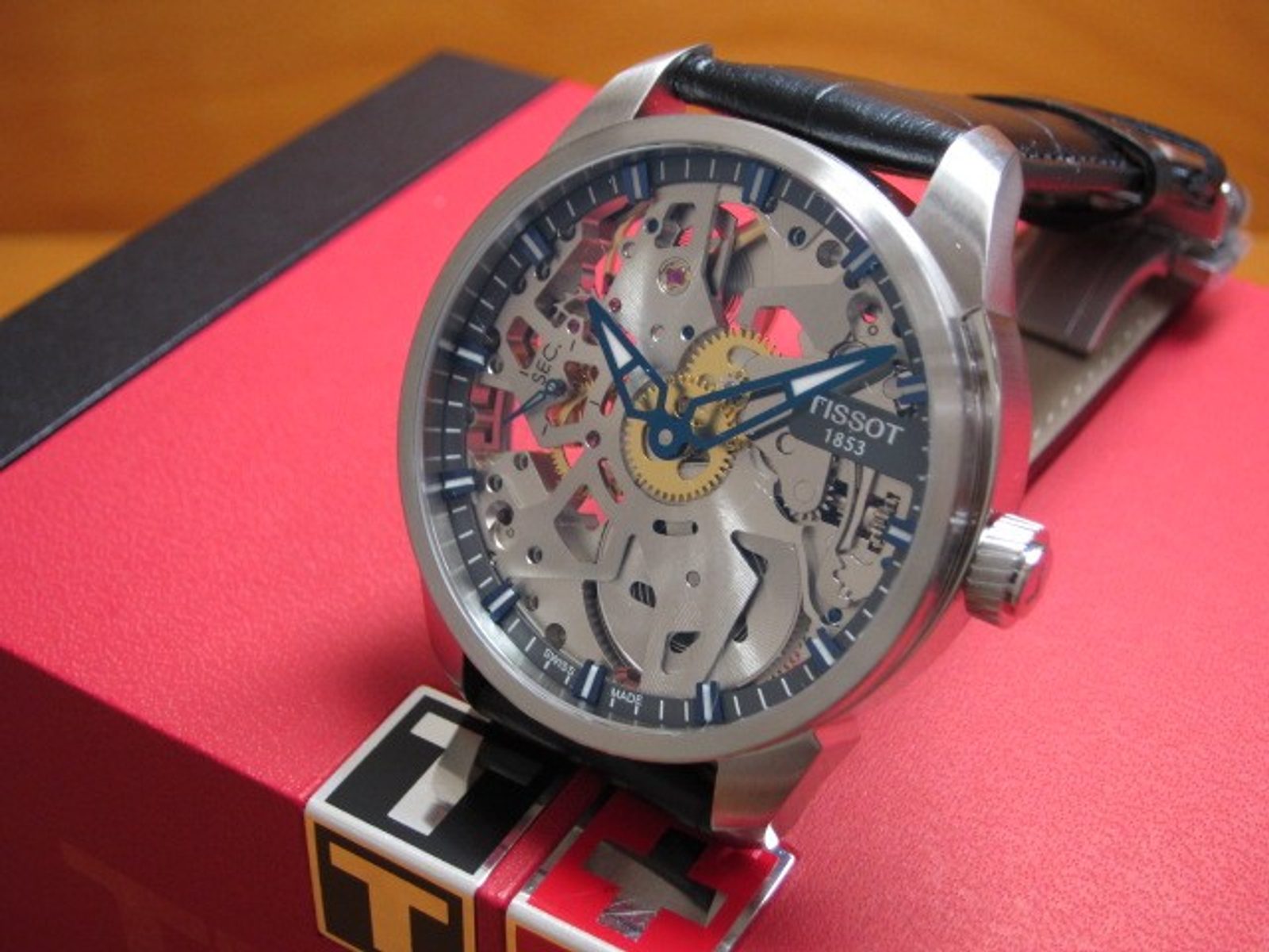 Tissot T-Complications Squelette T070.405.16.411.00 | Helveti.cz ...