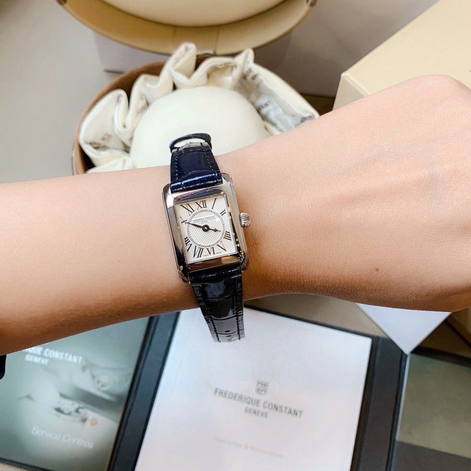Frederique Constant Classics Carrée Ladies Quartz FC-200MC16 | Helveti.cz