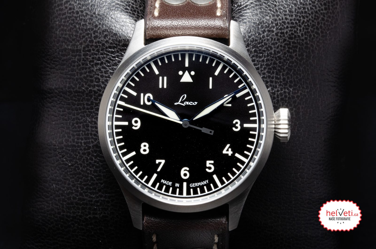 Laco Flieger Stuttgart Pro 37 Handwinding | Helveti.cz