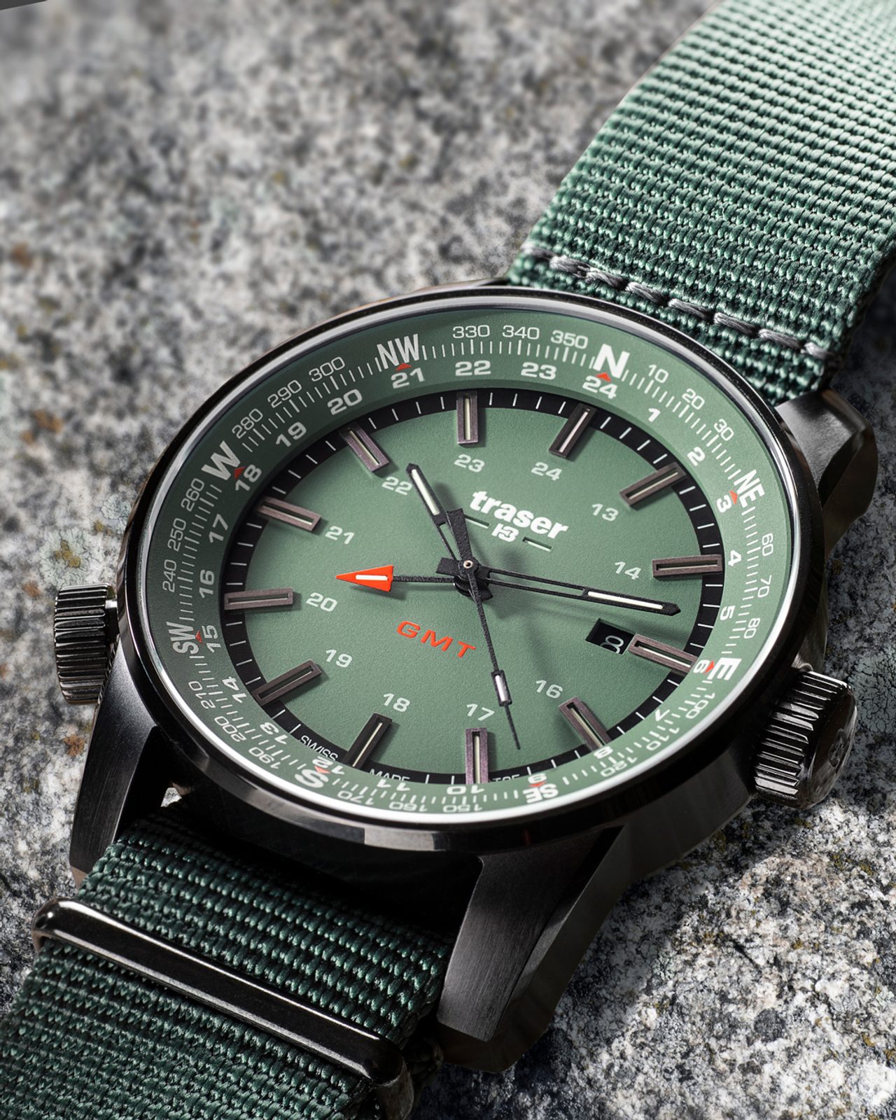 Traser P68 Pathfinder GMT Green Nato | Helveti.cz