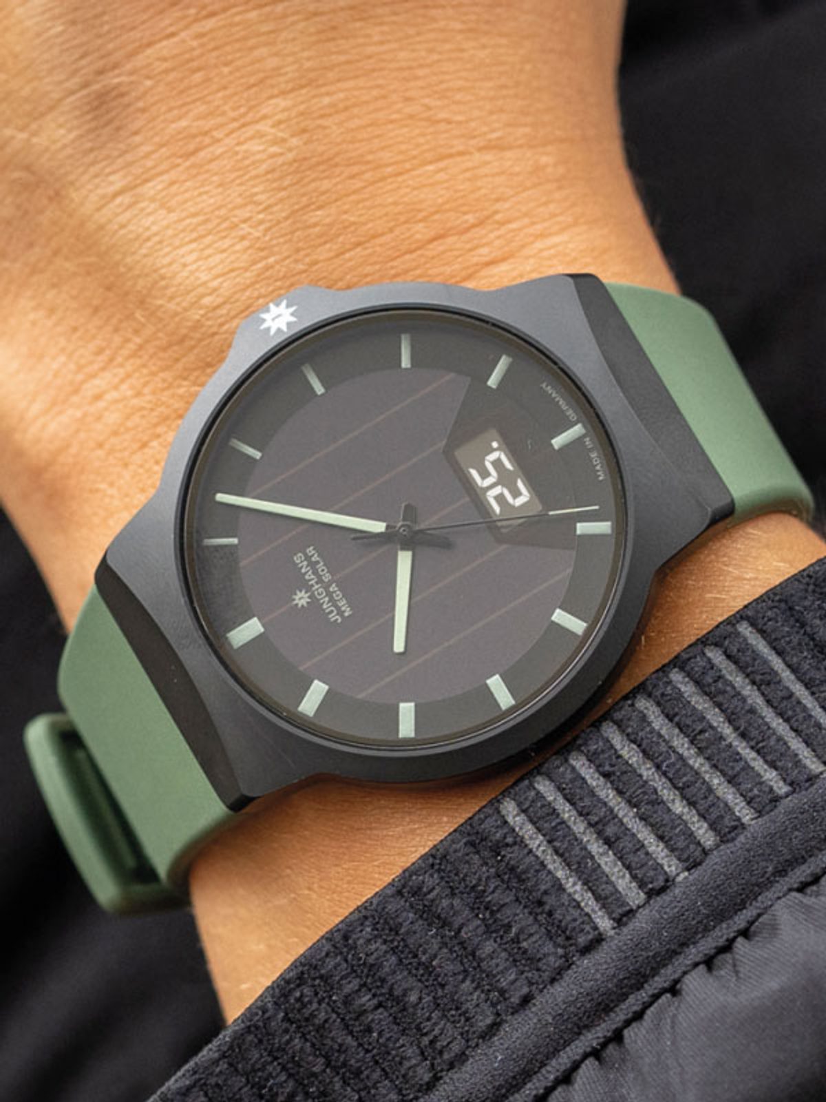 Junghans Force Mega Solar 18/1002.00 | Helveti.cz