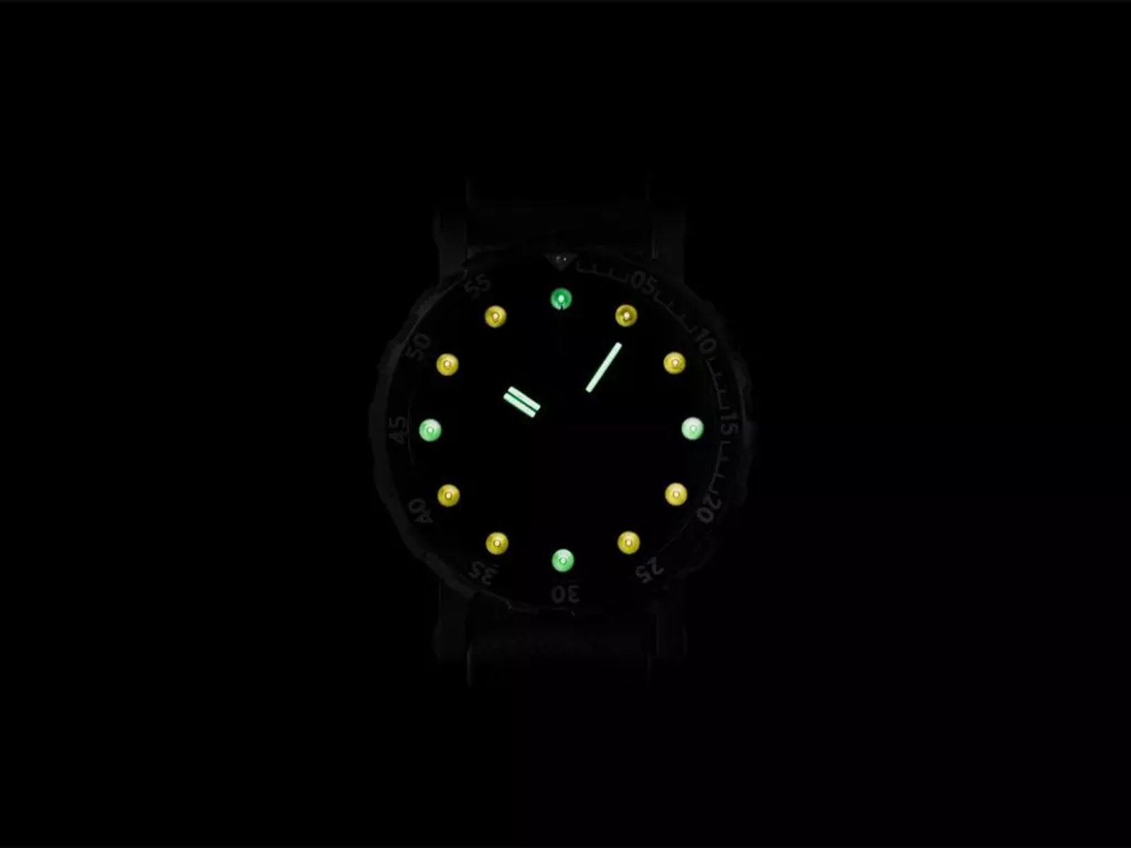 Vostok Europe Engine Automatic Skeleton NH72-571C647 | Helveti.eu