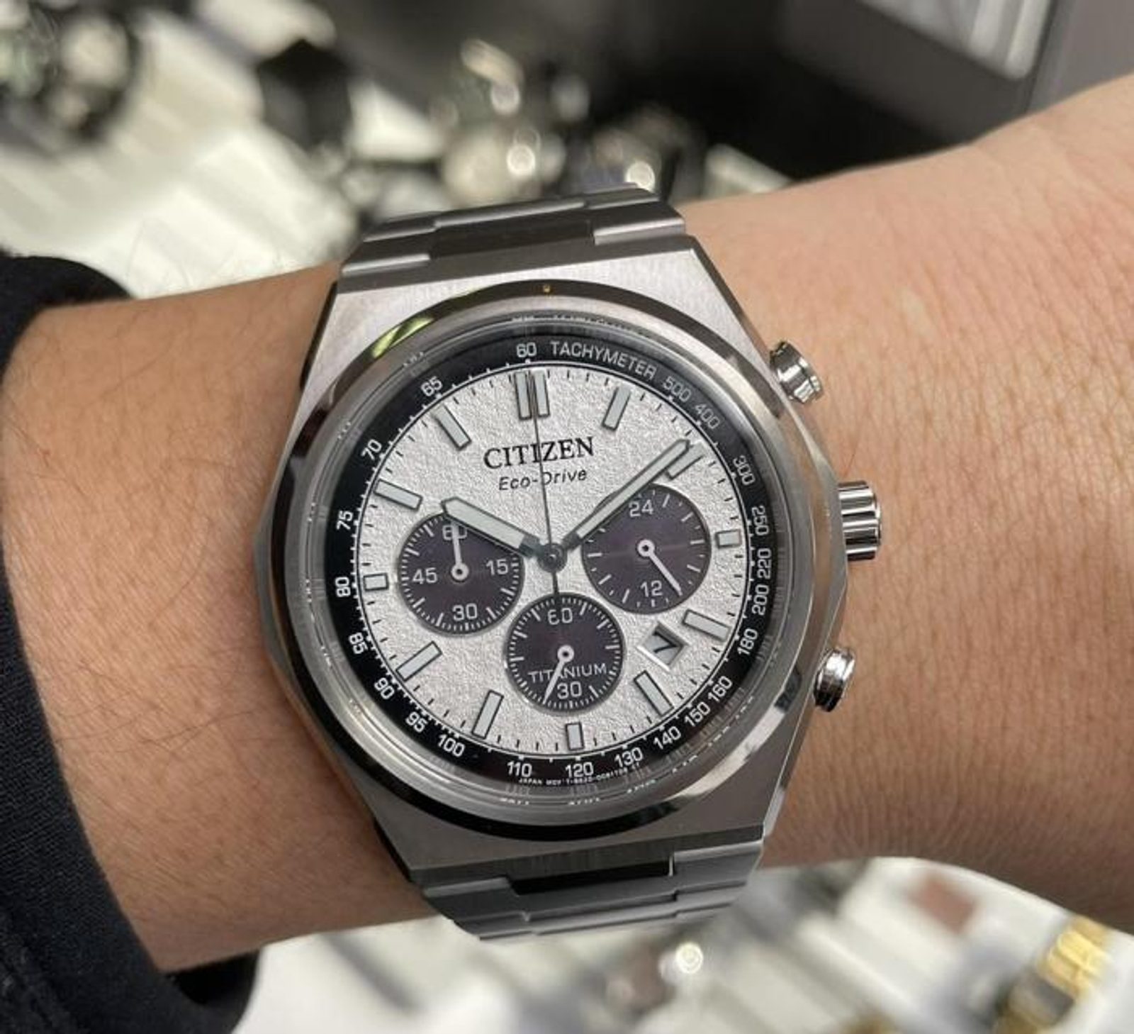 Citizen Eco-Drive Super Titanium Chrono CA4610-85A | Helveti.eu