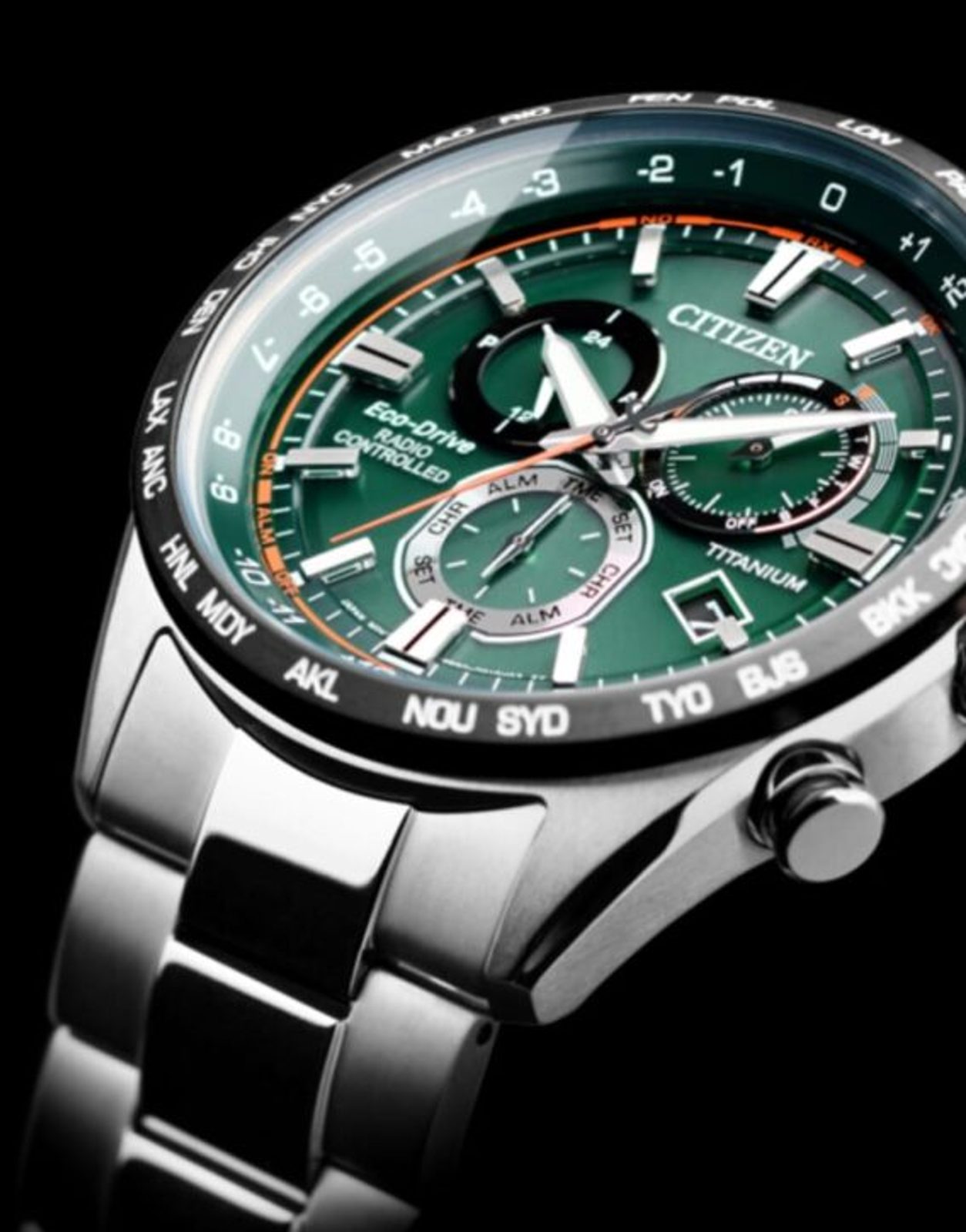 Citizen Eco-Drive Radio Controlled Super Titanium CB5946-82X | Helveti ...
