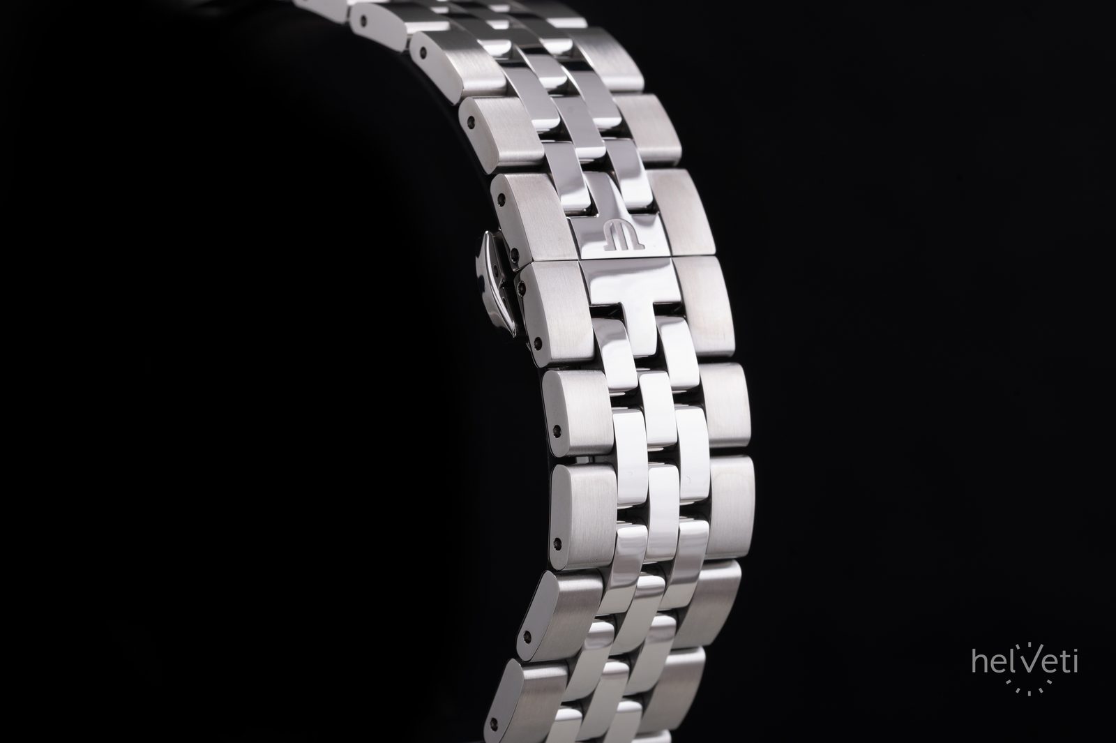 Maurice Lacroix 1975 Quartz Chronograph 751038-SS002-330-1 | Helveti.cz ...