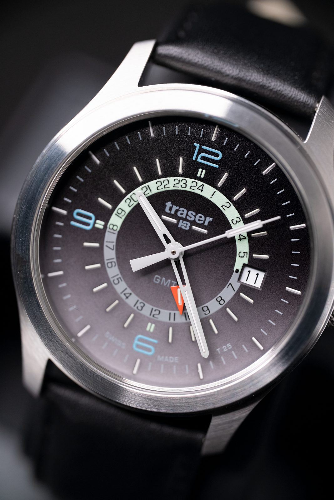 Traser Aurora GMT Silver - kůže | Helveti.cz