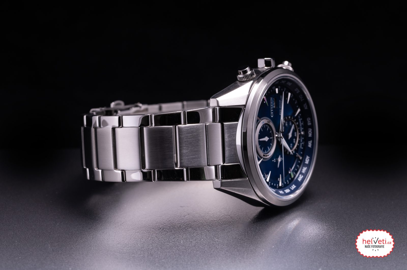 Citizen Eco-Drive Radio Controlled AT8260-85L | Helveti.cz