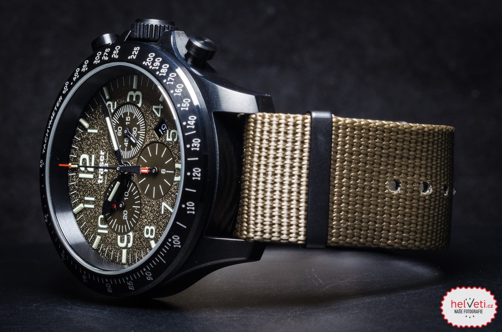 Traser P67 Officer Pro Chronograph Khaki Nato | Helveti.cz