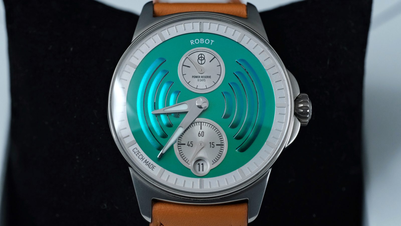 Robot Aerodynamic Titanium Green | Helveti.cz