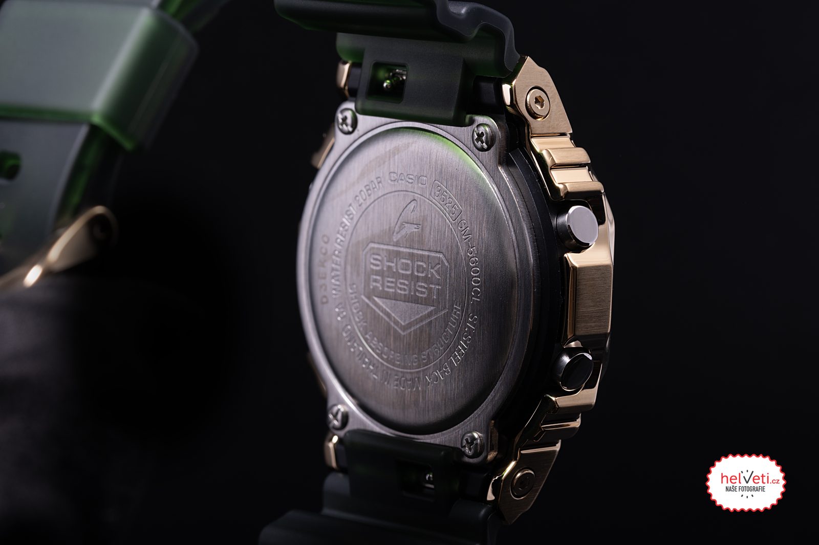 Casio G-Shock GM-5600CL-3ER Emerald Gold | Helveti.cz