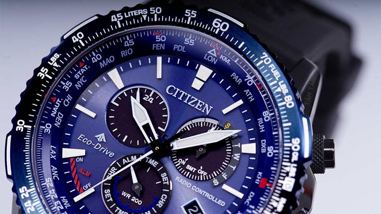 Citizen Promaster Sky Eco-Drive Radio Controlled CB5006-02L | Helveti.eu