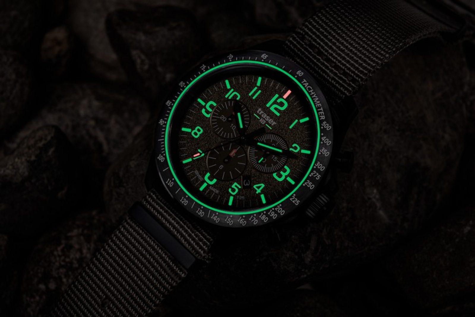 Traser P67 Officer Pro Chronograph Khaki Nato | Helveti.cz
