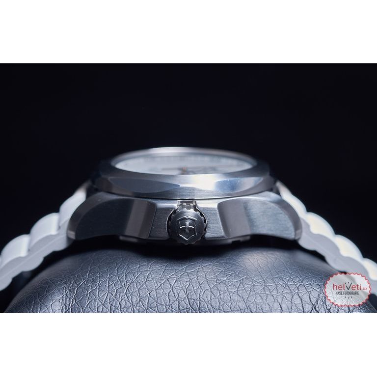 Victorinox I.N.O.X. V 241769 | Helveti.cz | Helveti – Víc než hodinky