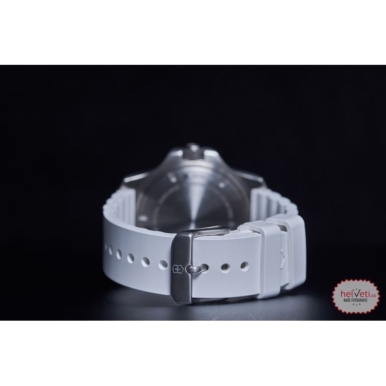 Victorinox I.N.O.X. V 241769 | Helveti.cz | Helveti – Víc než hodinky