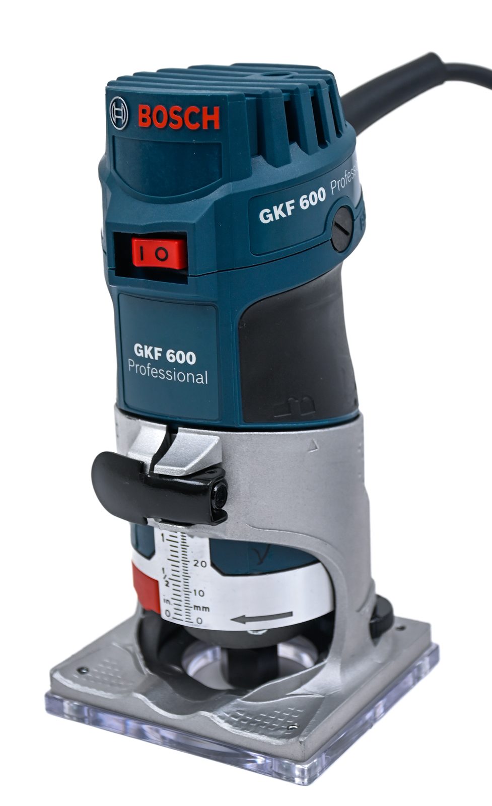 Ohraňovací frézka Bosch GKF 600 | Jarabák