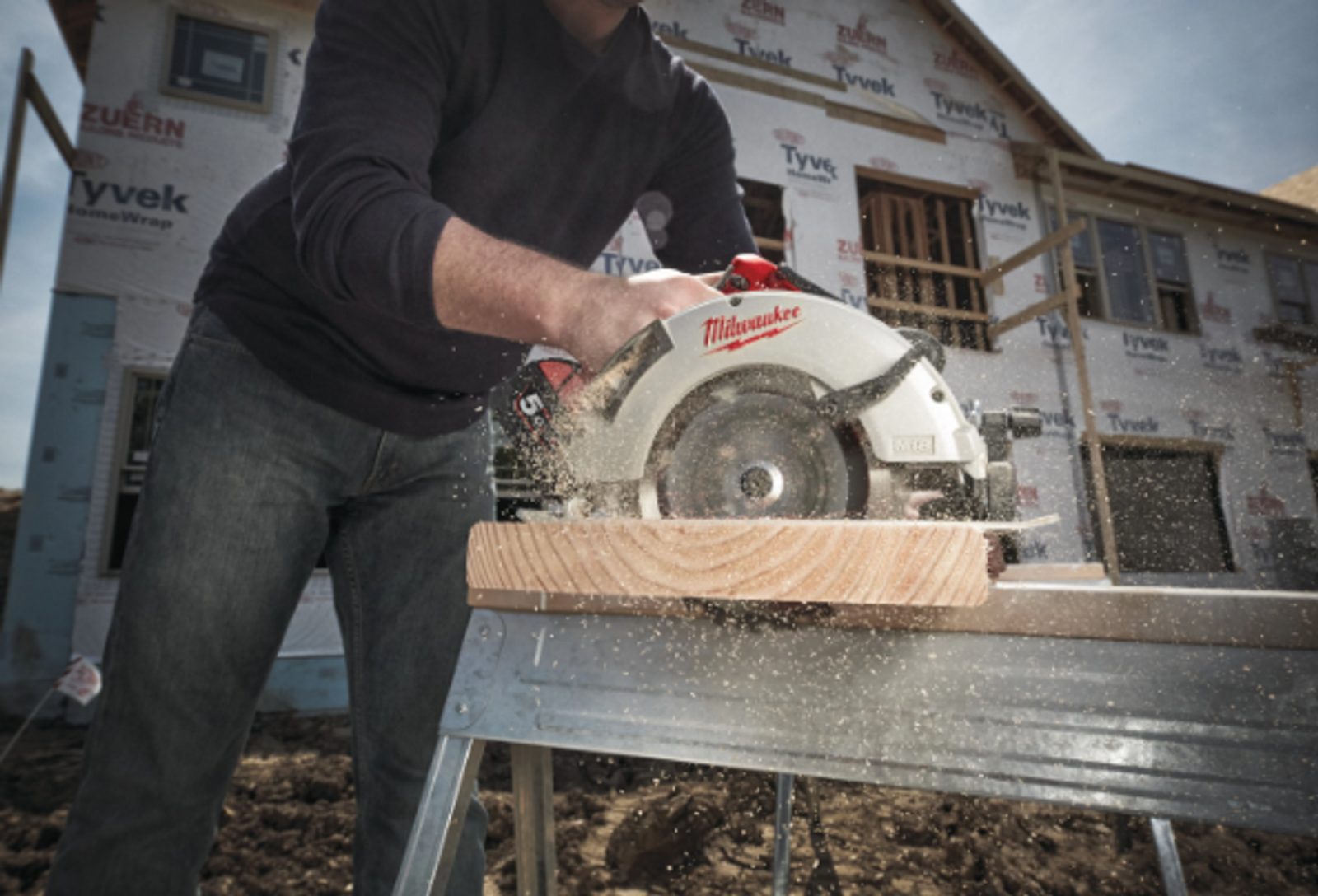 Aku okružní pila Milwaukee M18 BLCS66-0X 4933464589 | Jarabák