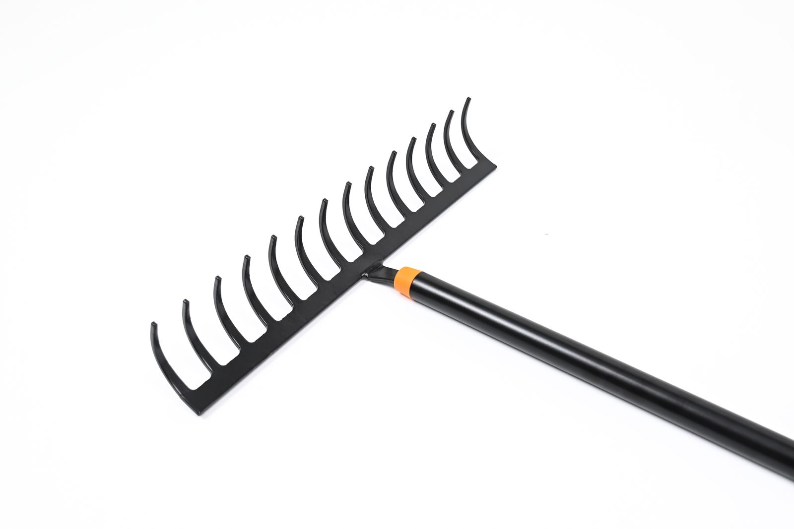 Hrábě univerzální Fiskars Solid 1016036 | Jarabák